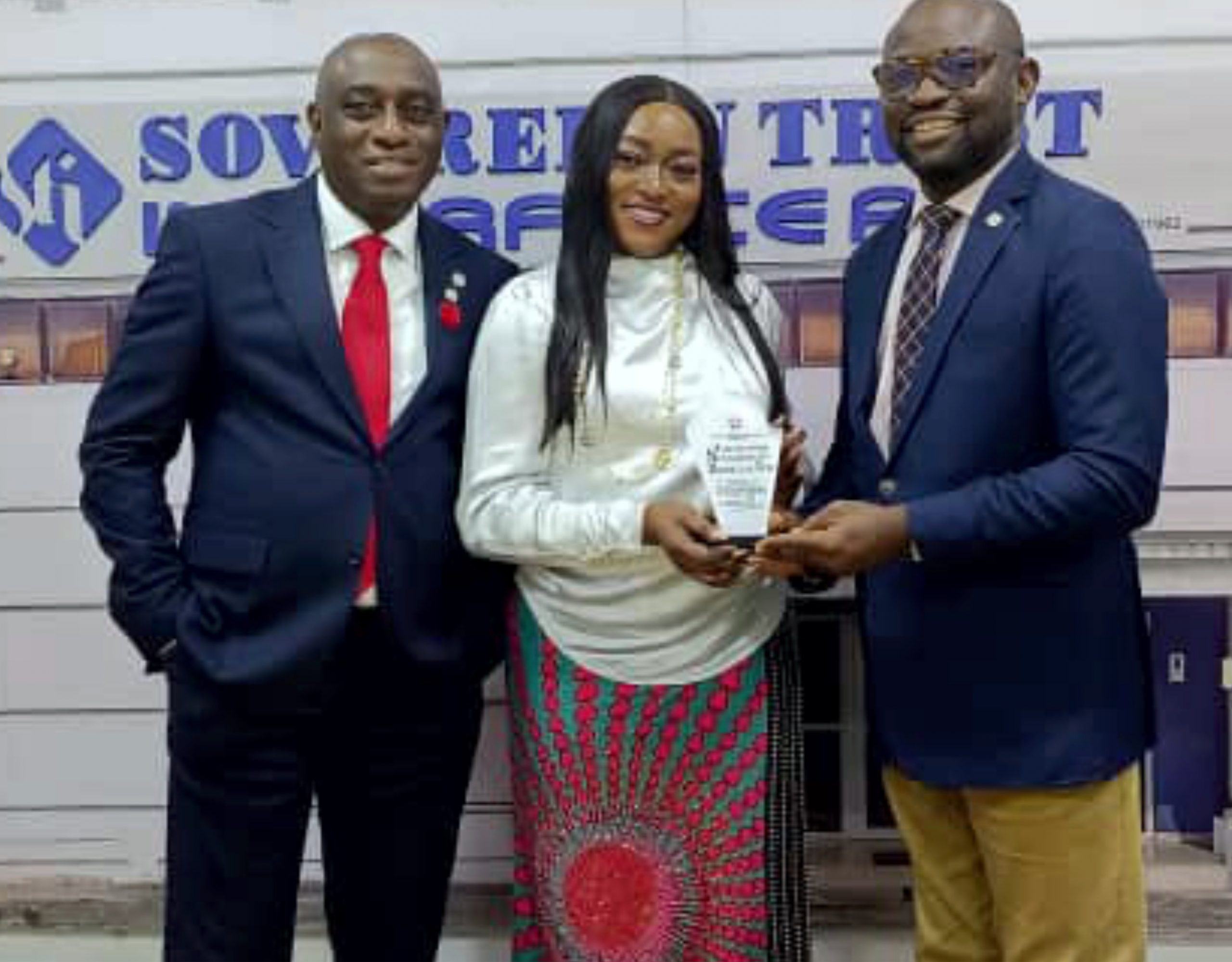 Sovereign Trust Insurance Receives Appreciation Plaque From Atinuke ...